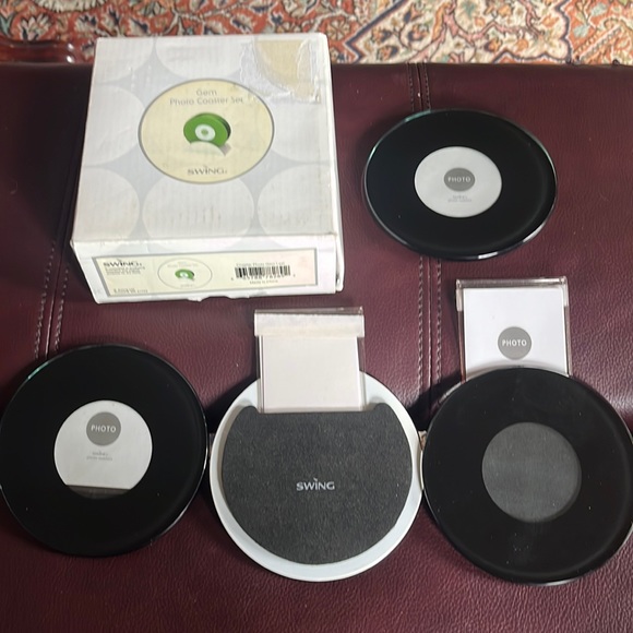 Swing | Accents | Nwt Vintage Swing Gem Photo 4piece Round Black Disc ...